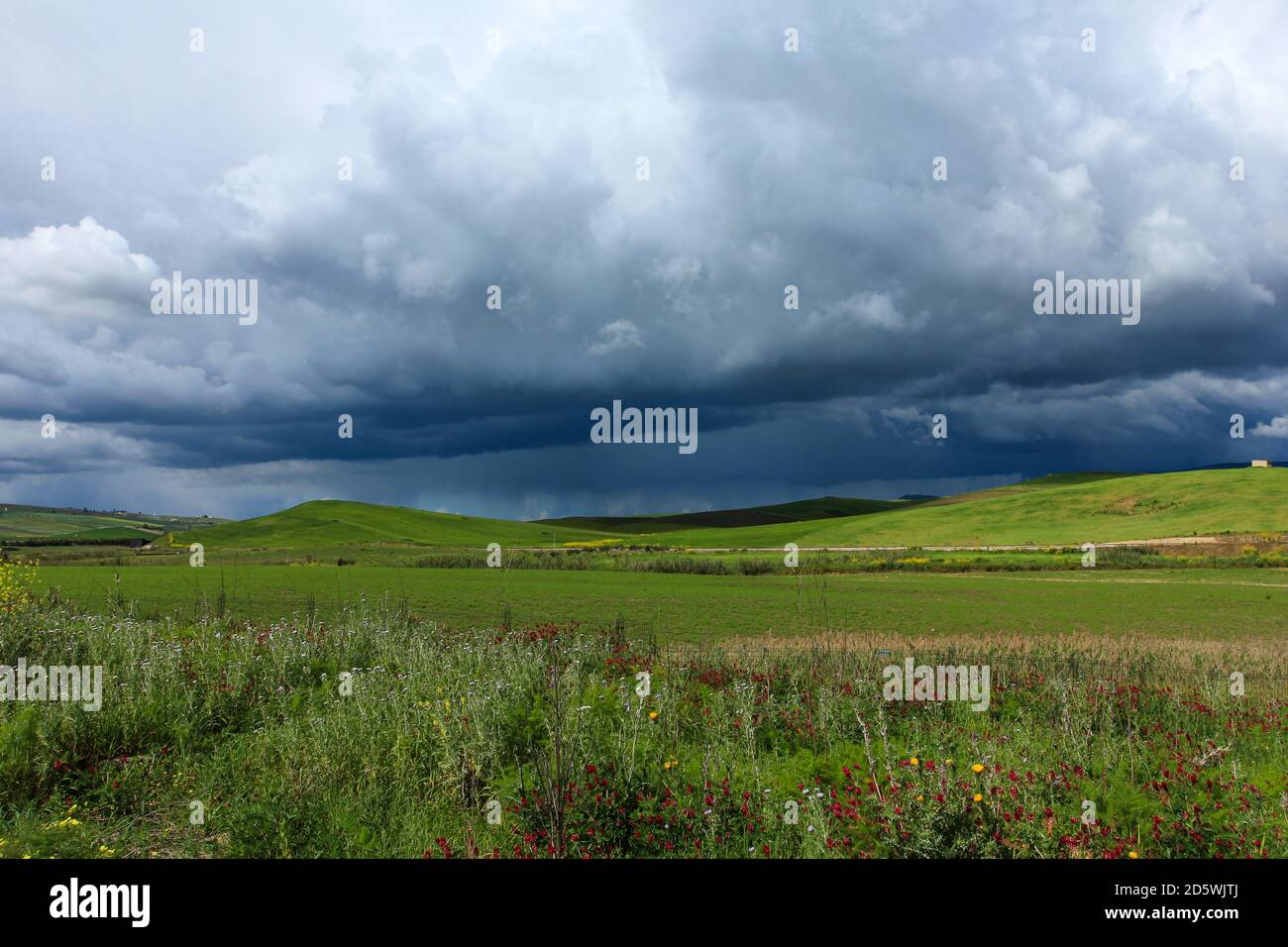 Weather climate landscape copyspace hi-res stock photography and images ...