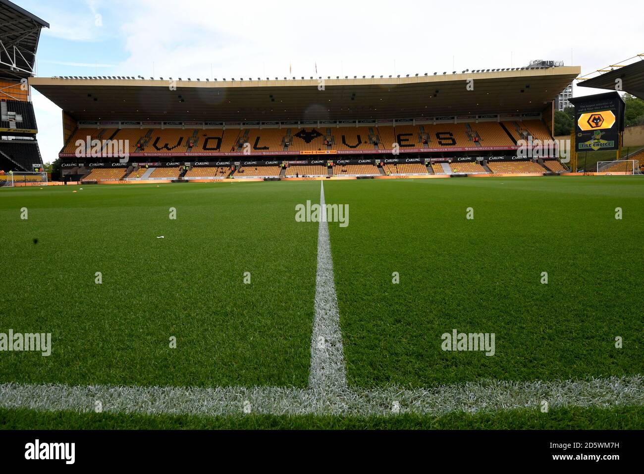 General view of the Molineux Stadium Stock Photo - Alamy