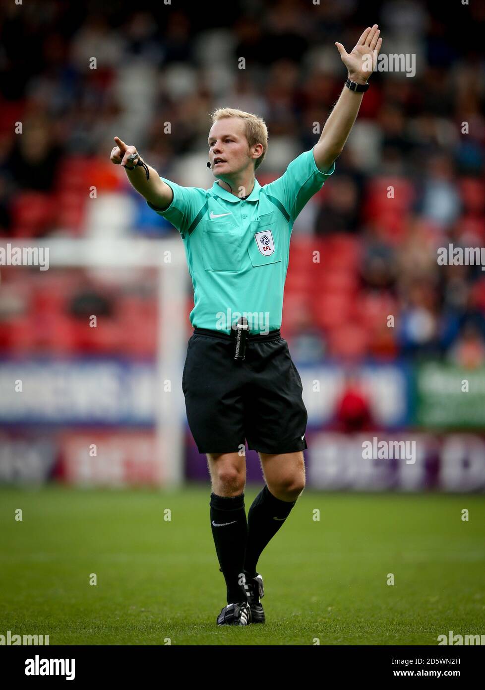Referee Gavin Ward Stock Photo - Alamy
