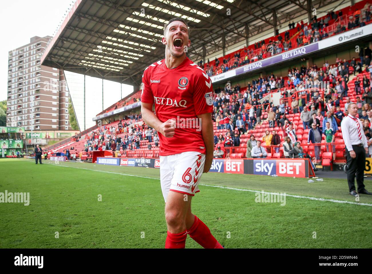 Charlton Athletic's Jason Pearce celebrates their victory Stock Photo ...