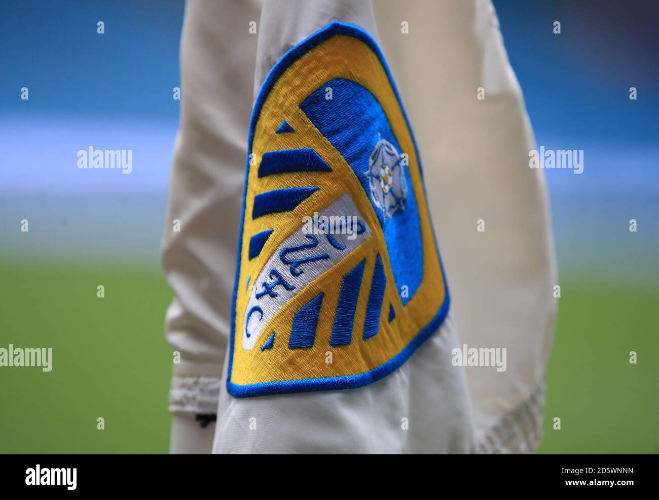 Leeds United's badge on a corner flag Stock Photo - Alamy