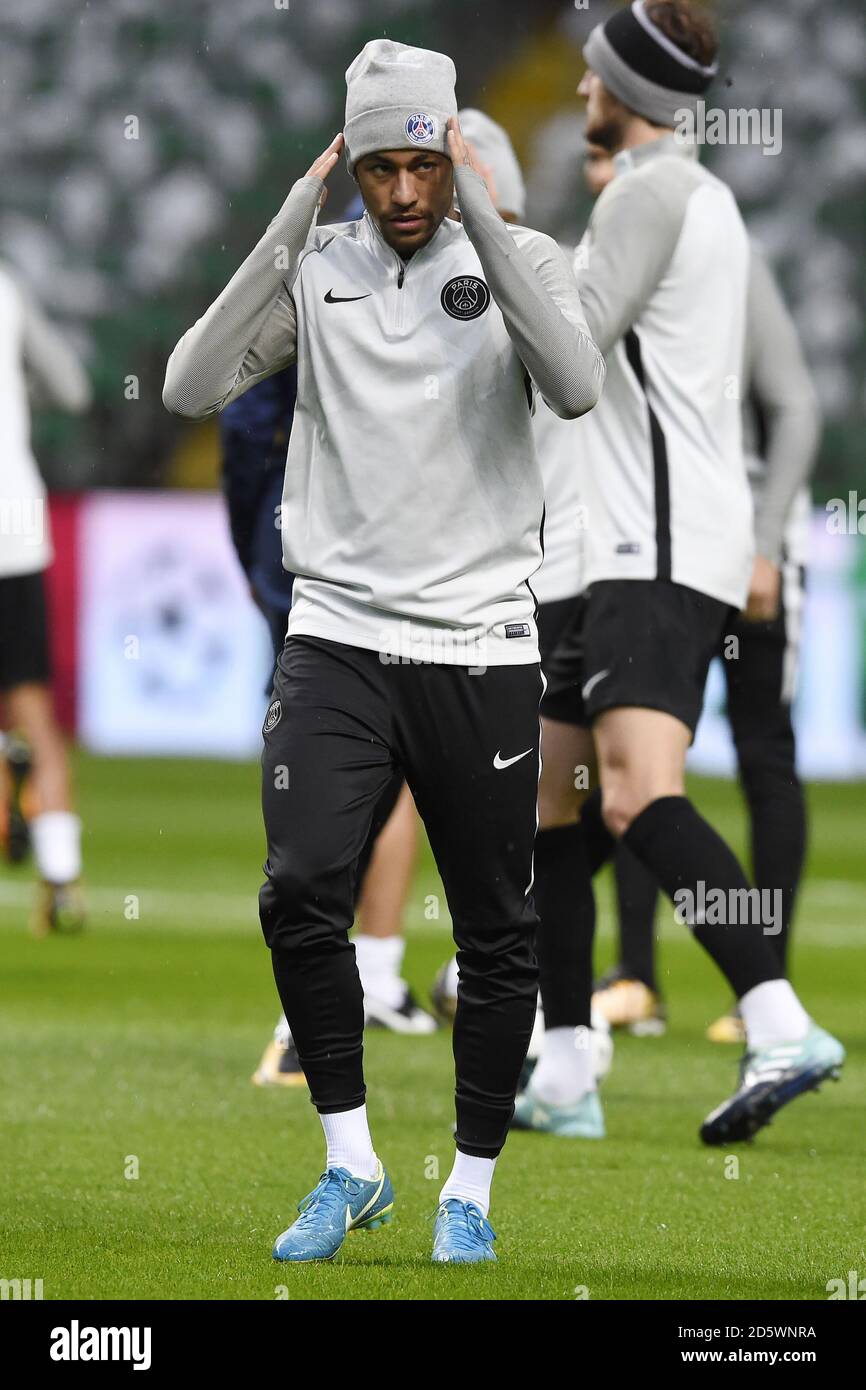 Paris Saint-Germain's Neymar during the warm up Stock Photo - Alamy