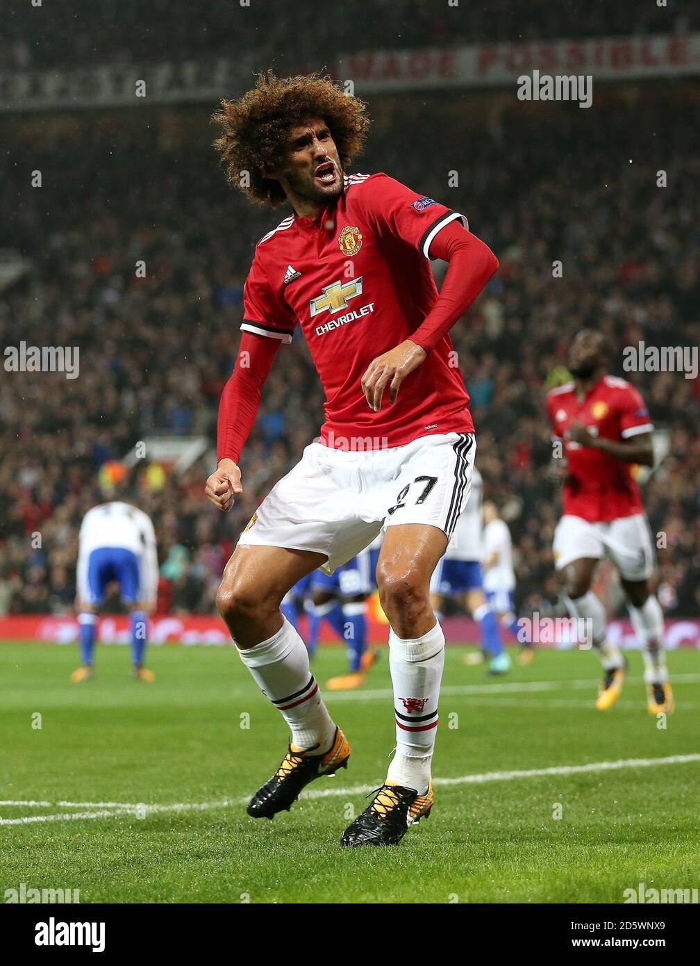 Manchester United's Marouane Fellaini celebrates scoring his side's ...