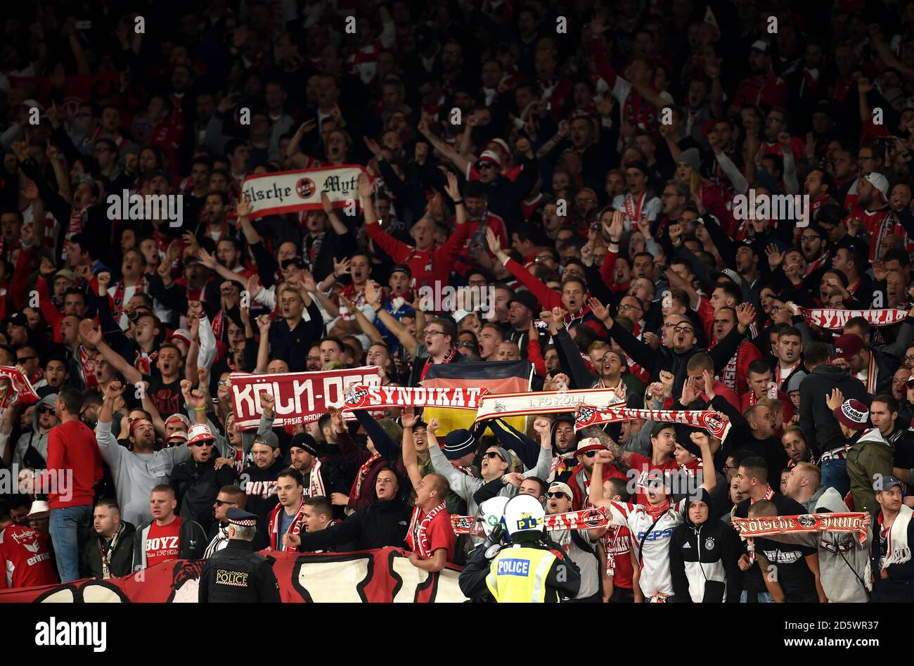 Fc koln fans hi-res stock photography and images - Alamy