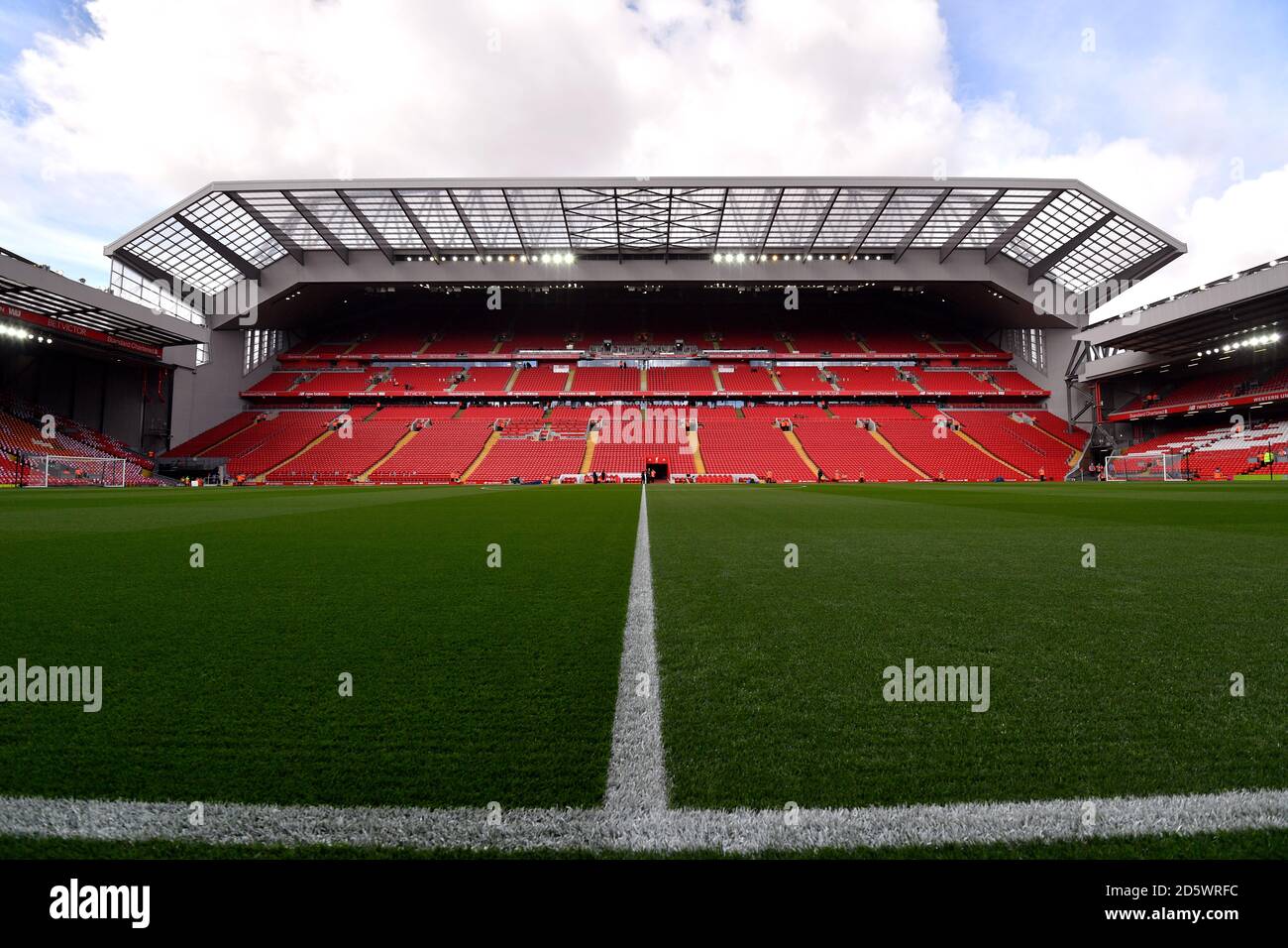Anfield stand general view hi-res stock photography and images - Alamy