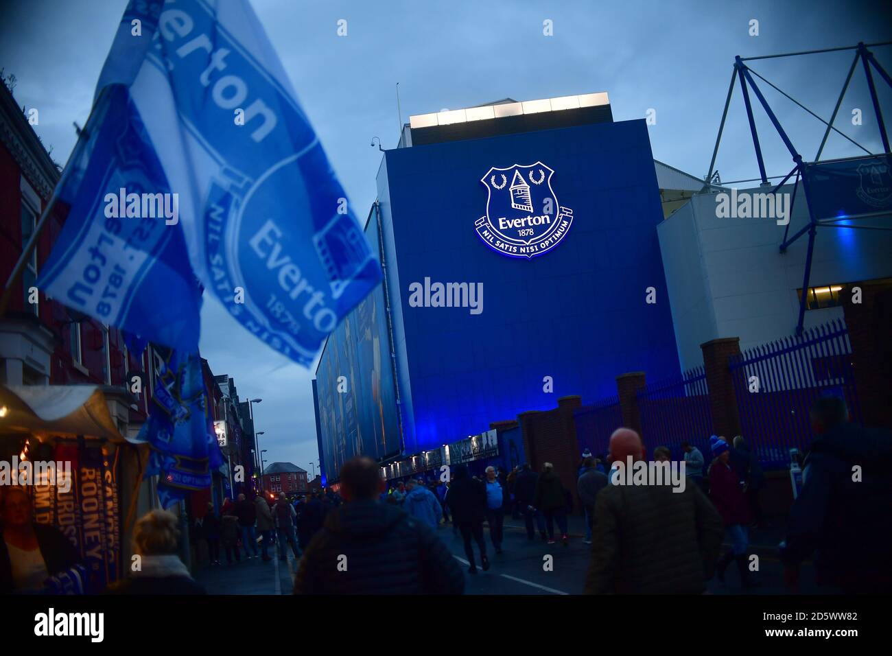Fans arrive at Goodison Park Stock Photo - Alamy