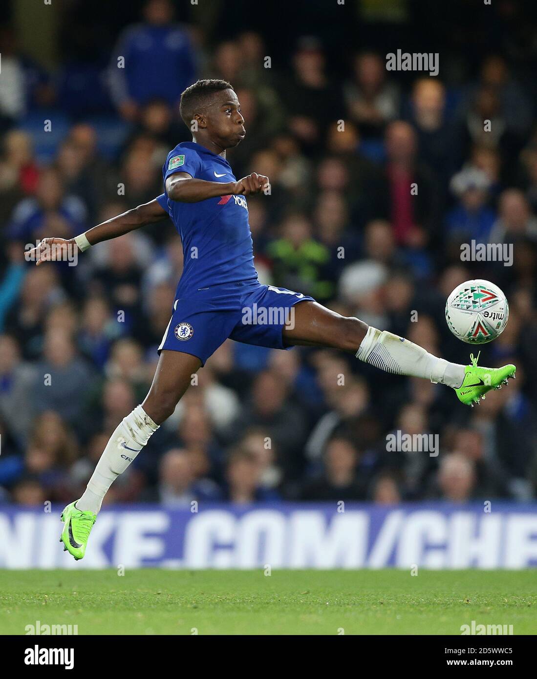 Chelseas charly musonda hi-res stock photography and images - Alamy