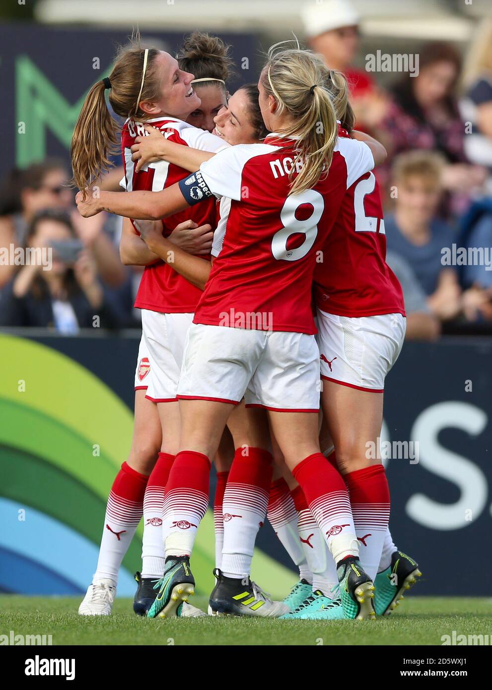 Arsenal celebrate hi-res stock photography and images - Alamy