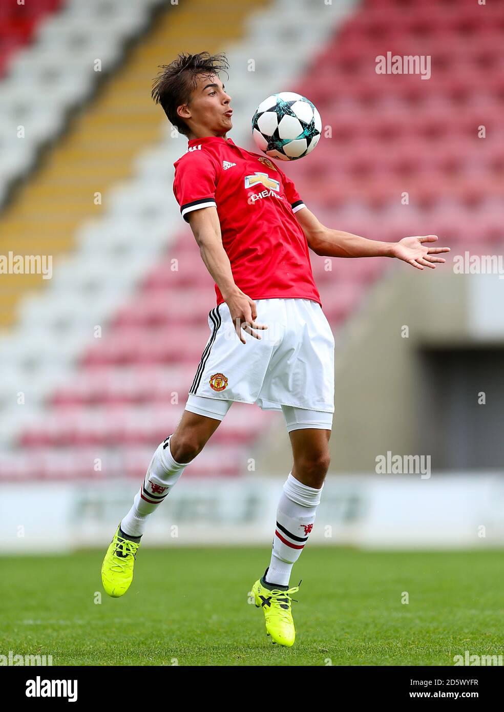 Tom sang hi-res stock photography and images - Alamy