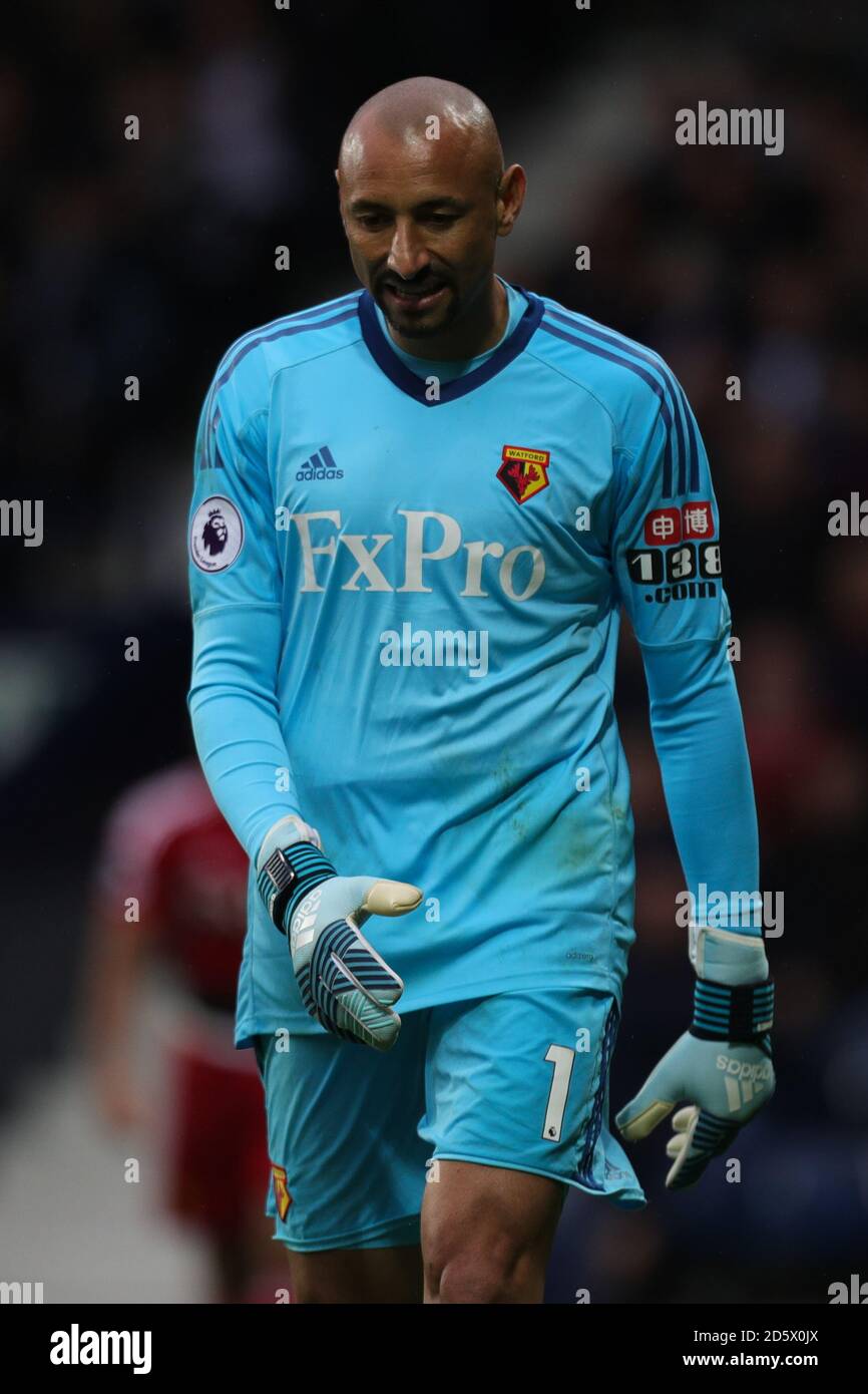 Watford goalkeeper Heurelho Gomes Stock Photo - Alamy