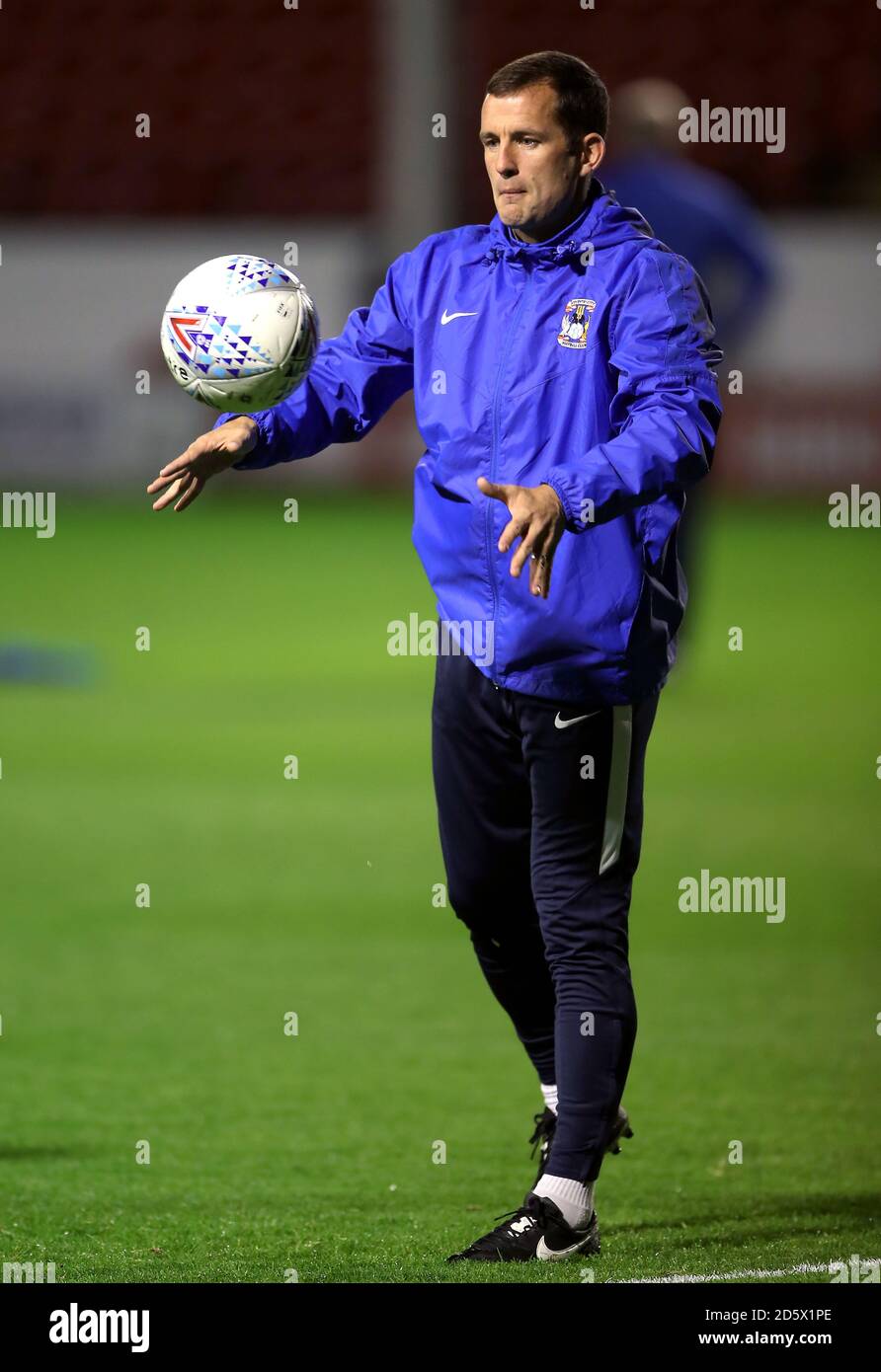 Coventry City's Colin Doyle working with the players as a coach Stock ...