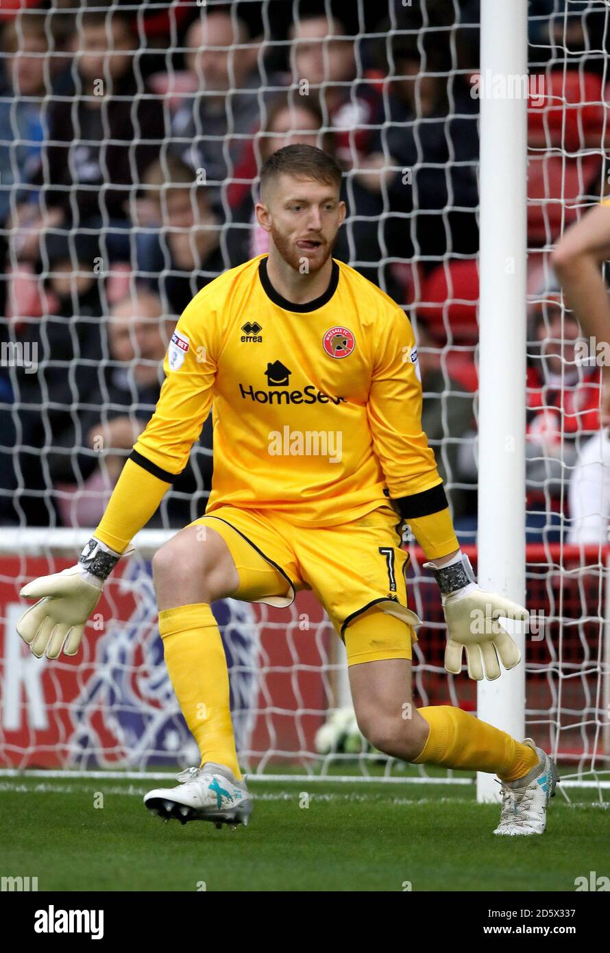 Walsall goalkeeper Mark Gillespie Stock Photo - Alamy