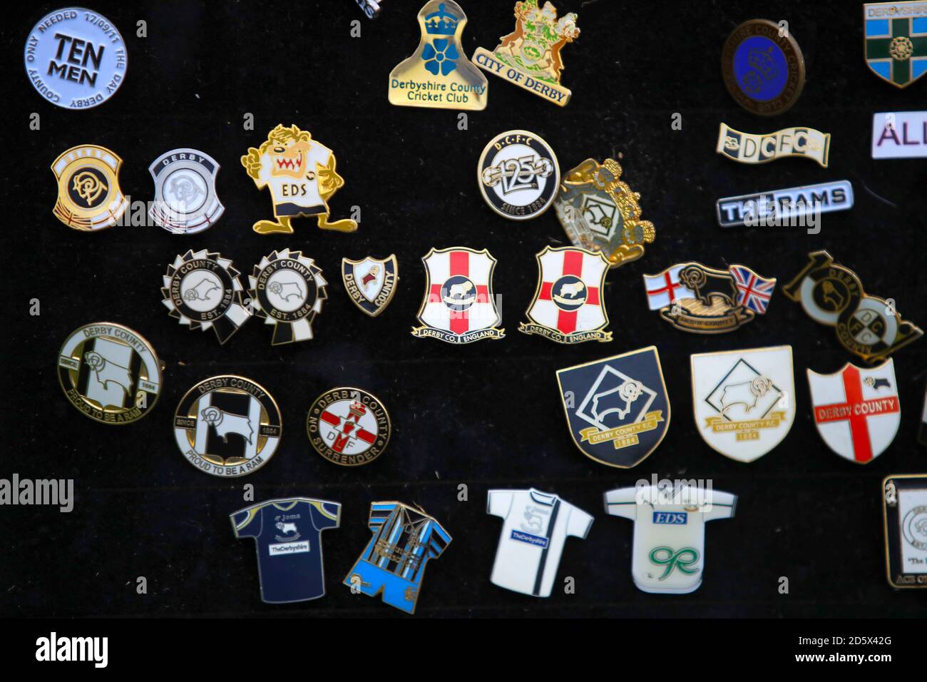 Soccer football pin badges hi-res stock photography and images - Alamy