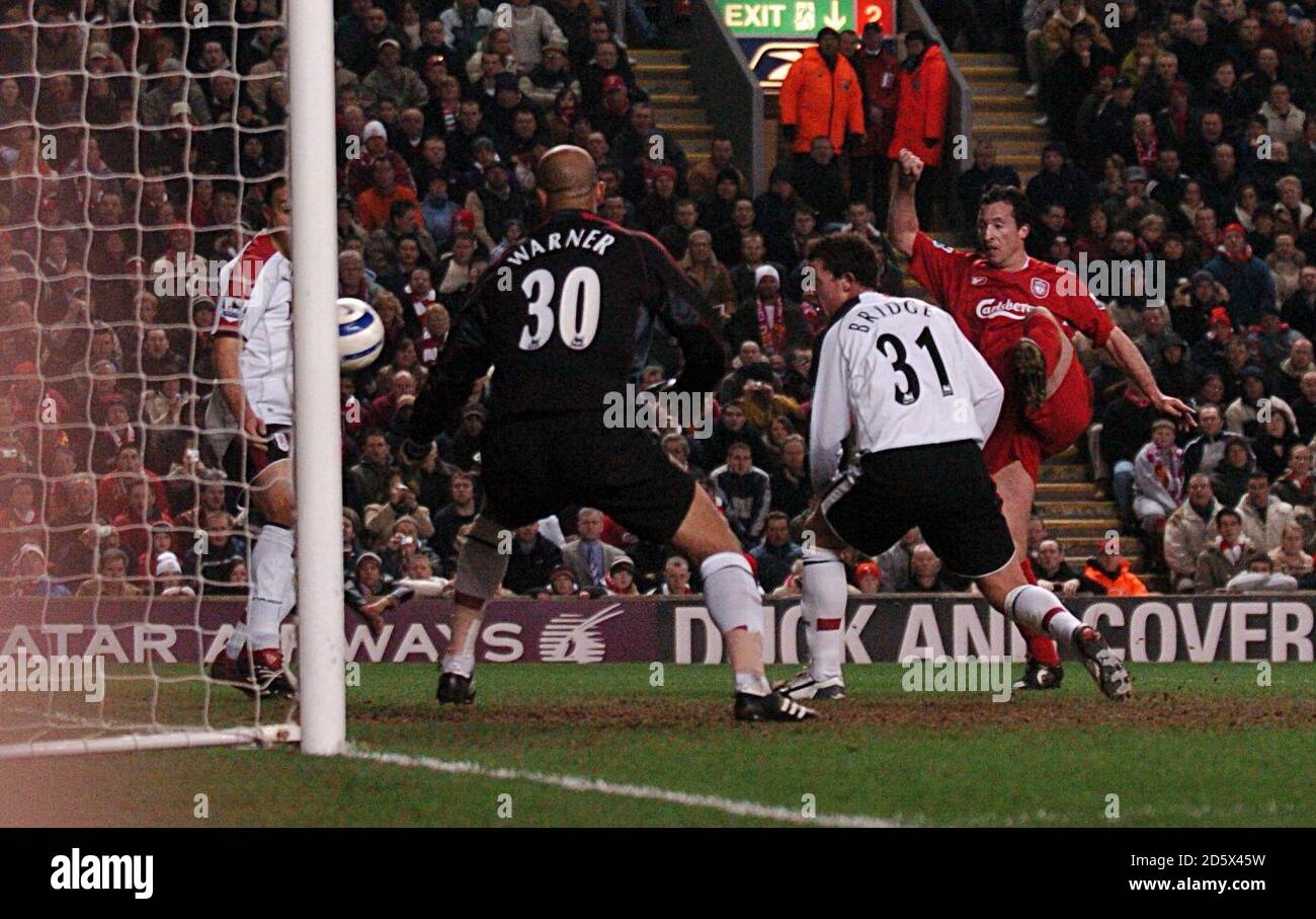 Soccer liverpool fowler goal hi-res stock photography and images - Alamy