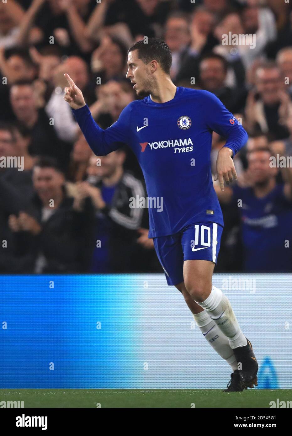 Chelseas eden hazard celebrates scoring hi-res stock photography and ...