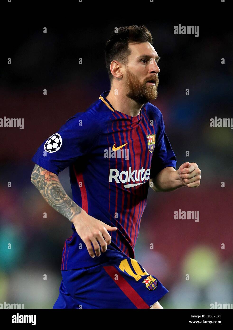 Lionel messi half length hi-res stock photography and images - Alamy