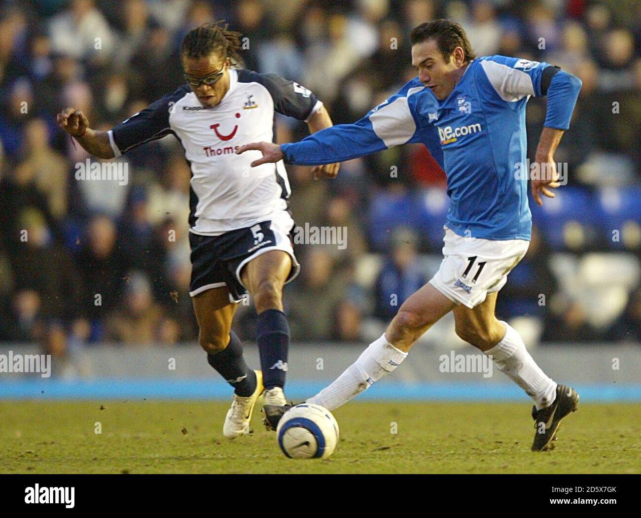 (L-R) Edgar Davids, Tottenham Hotspur and Stan Lazaridis, Birmingham ...