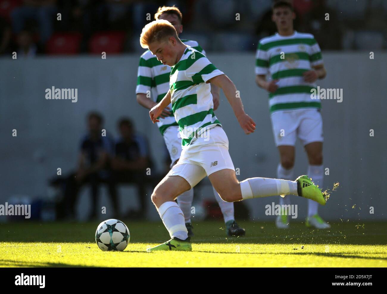Celtic Stephen Walsh in action Stock Photo - Alamy
