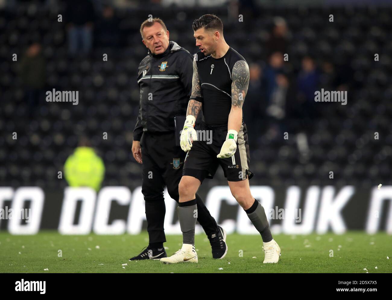 Goalkeeping coach andy rhodes hi-res stock photography and images - Alamy