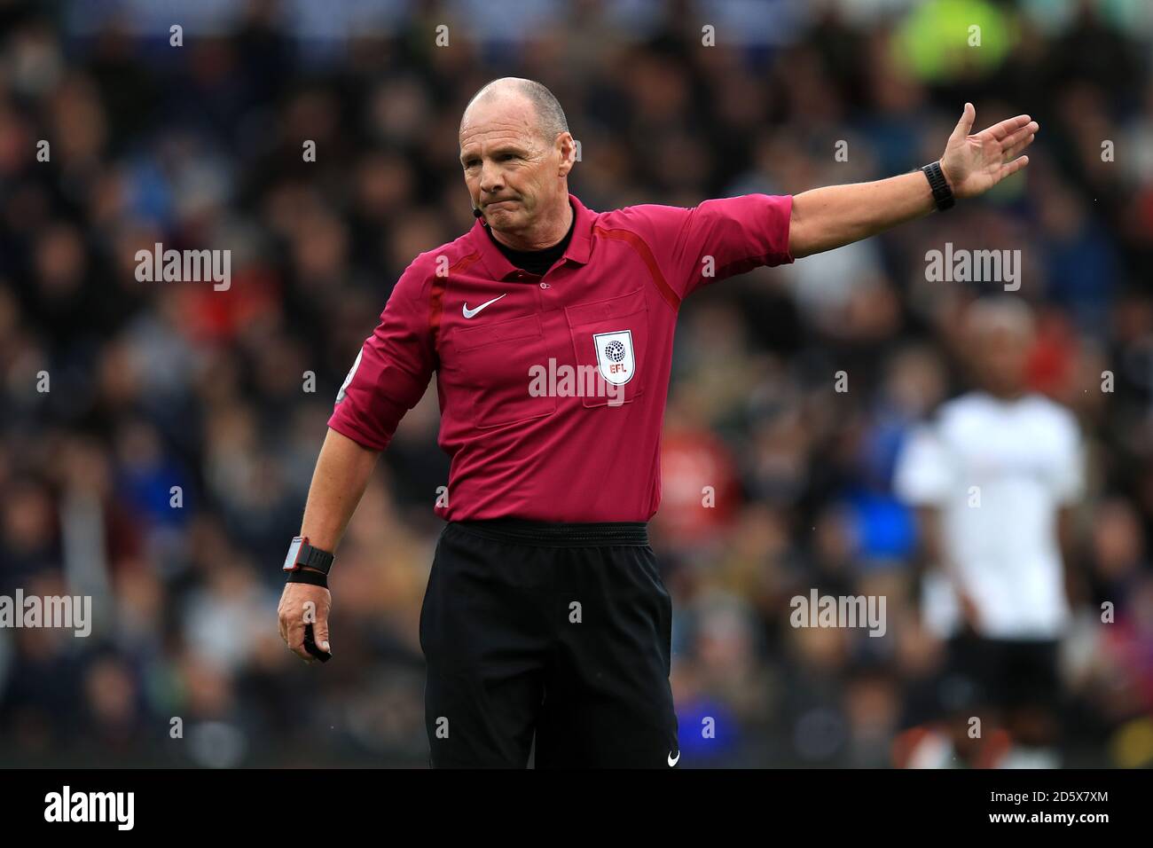Referee Scott Duncan Stock Photo - Alamy