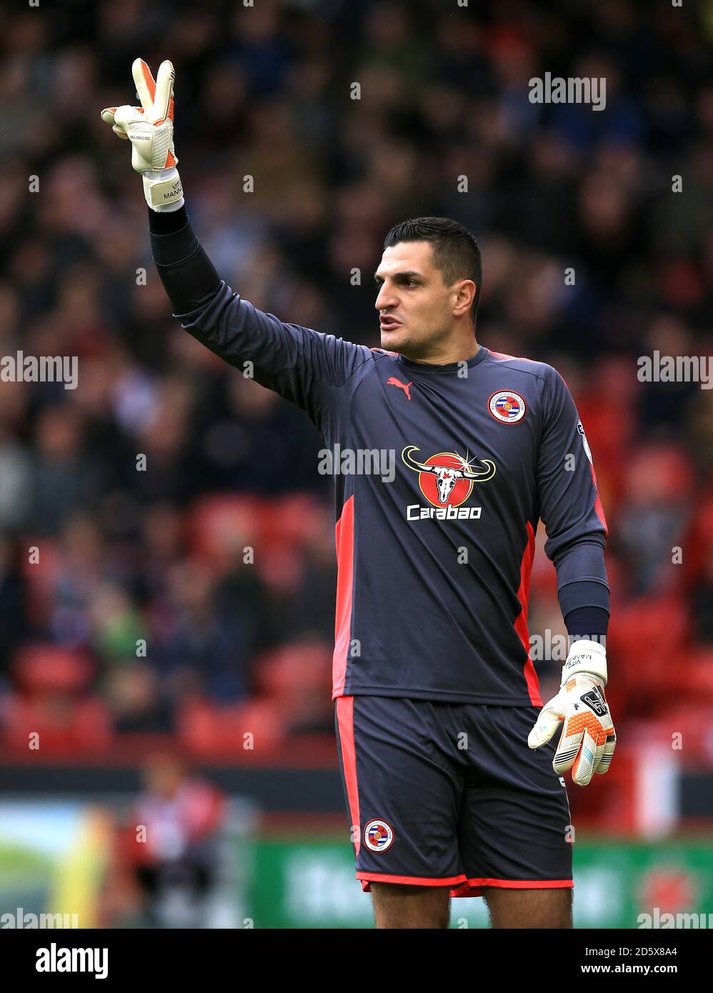 Reading goalkeeper Vito Mannone Stock Photo - Alamy