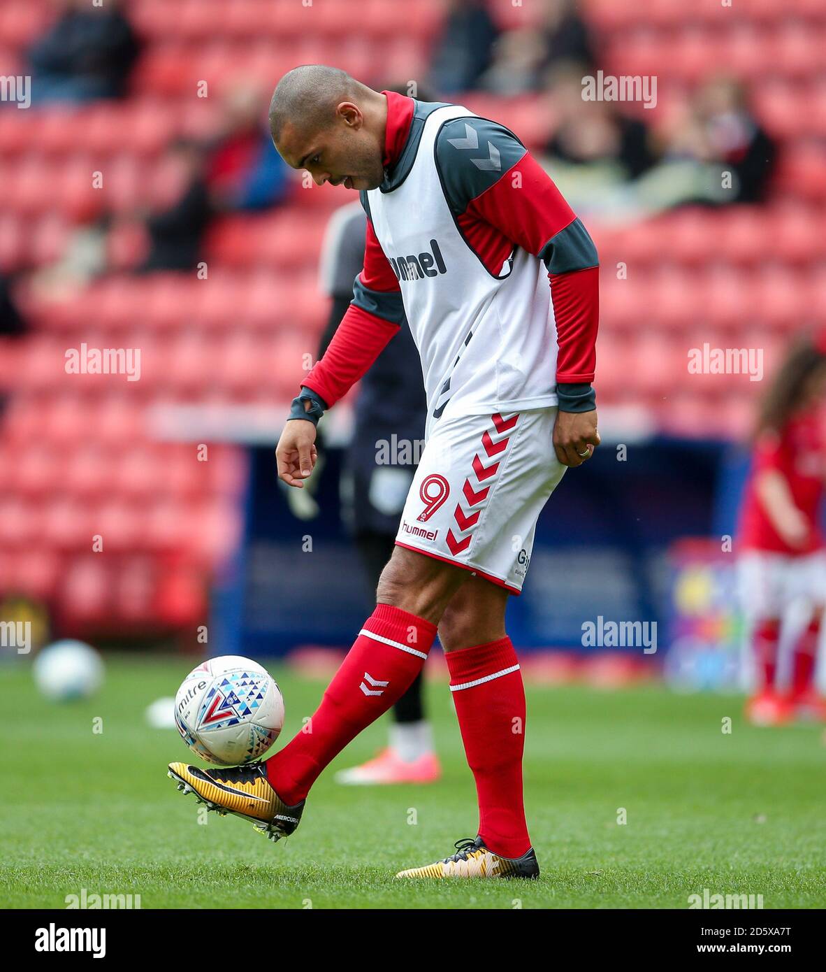 Charlton Athletic's Josh Magennis Stock Photo - Alamy