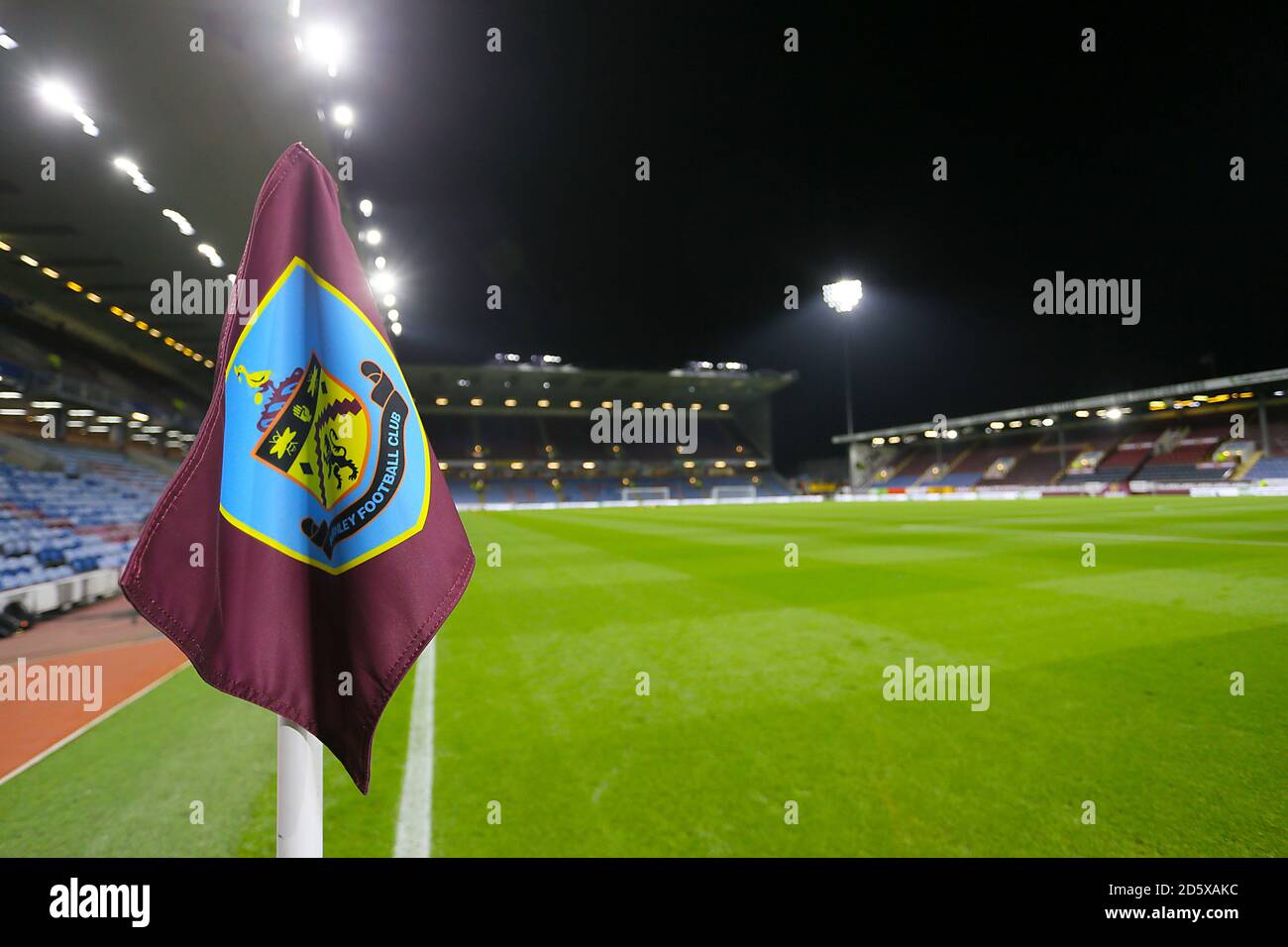 General view of a corner flag at Turf Moor Stock Photo - Alamy