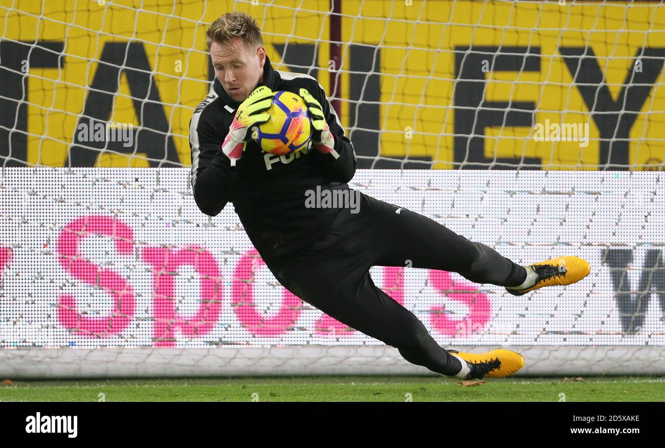 Newcastle United goalkeeper Rob Elliot Stock Photo - Alamy