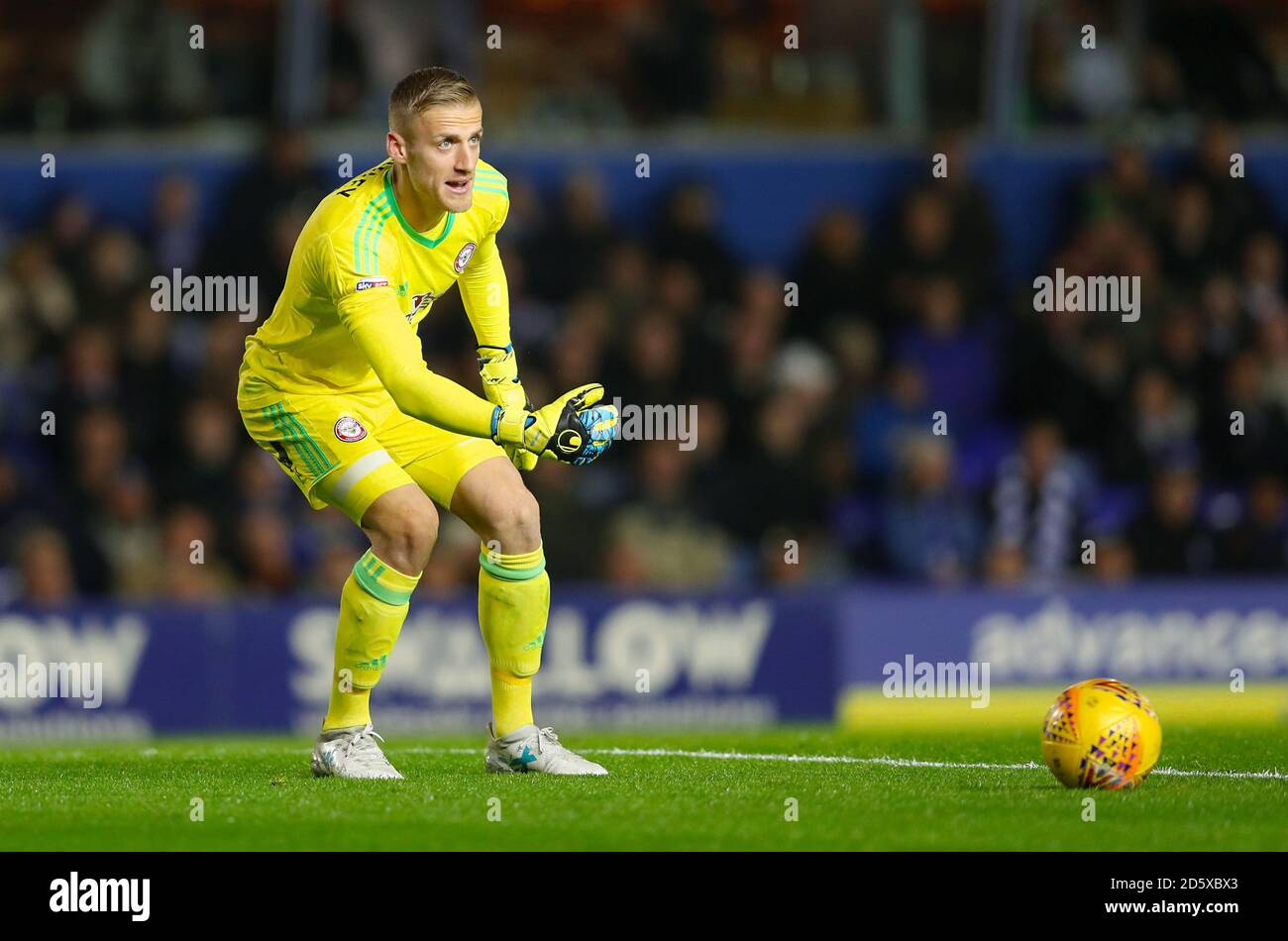 Brentford goalkeeper Daniel Bentley Stock Photo - Alamy