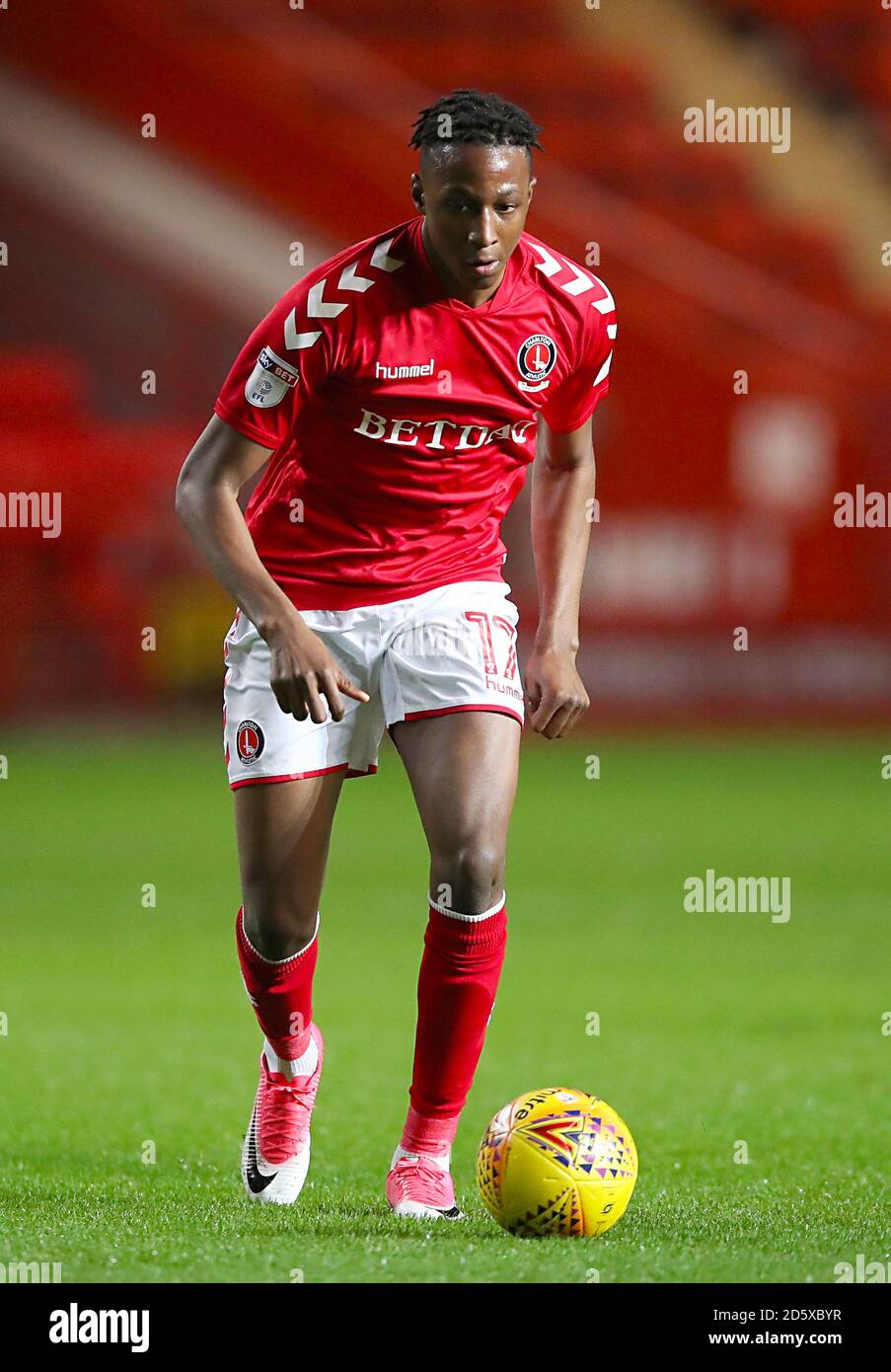 Joe aribo charlton hi-res stock photography and images - Alamy