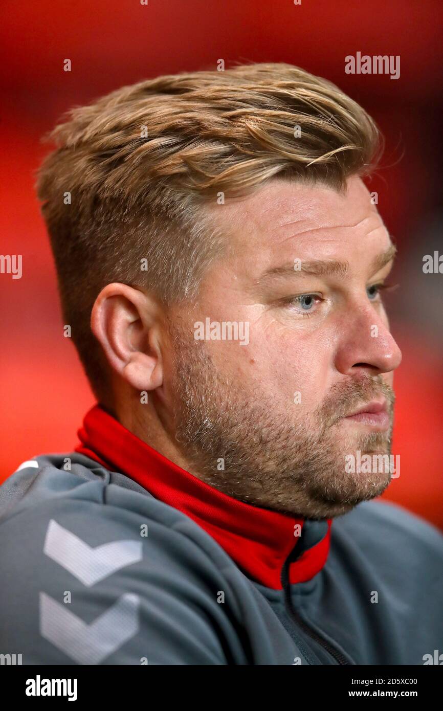 Karl robinson charlton hi-res stock photography and images - Alamy