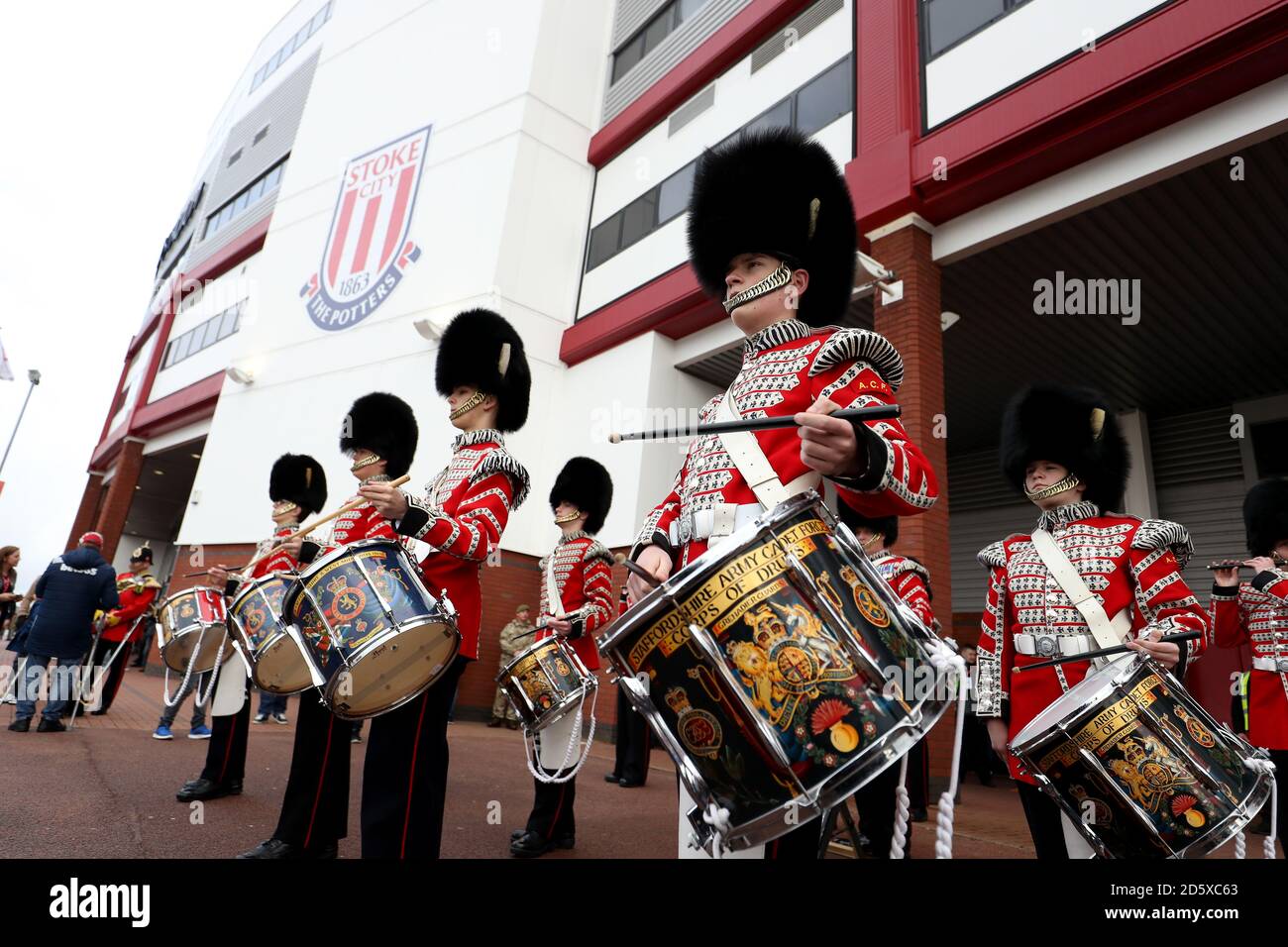 Military drummers hi-res stock photography and images - Alamy