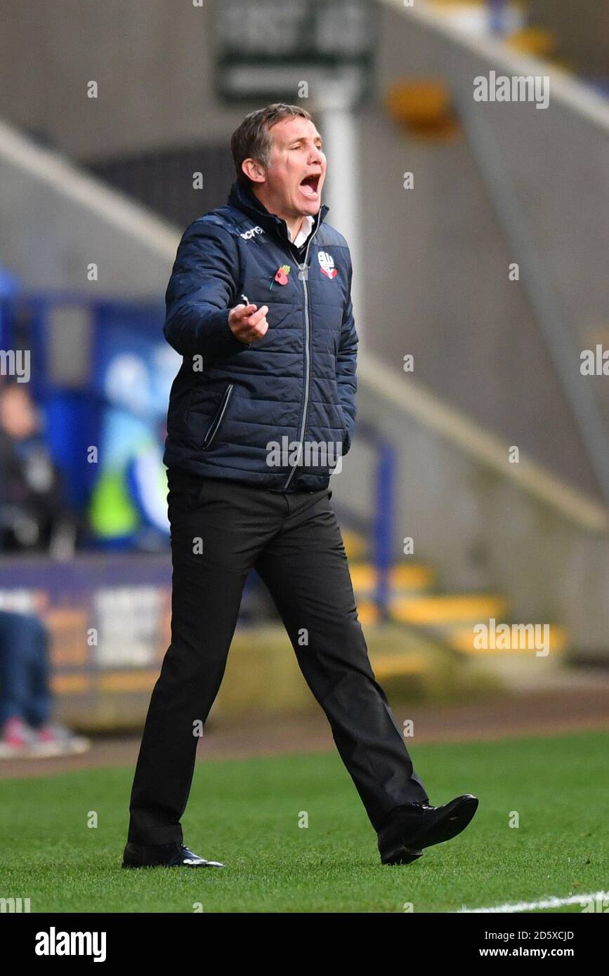 Bolton Wanderers manager Phil Parkinson reacts Stock Photo - Alamy