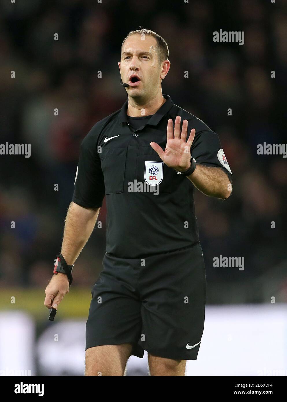 Match referee Jeremy Simpson Stock Photo - Alamy
