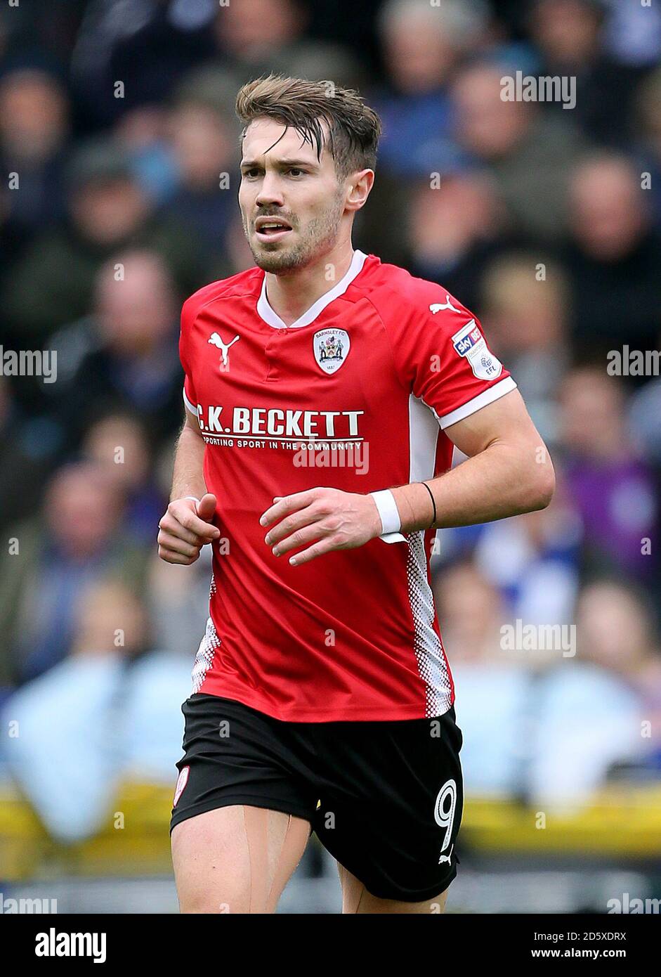 Barnsley's Tom Bradshaw Stock Photo - Alamy