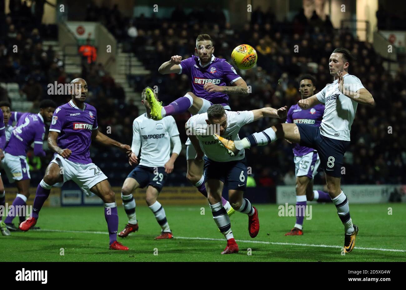 Preston North End's Andy Boyle and Alan Browne (right) battles for the ...