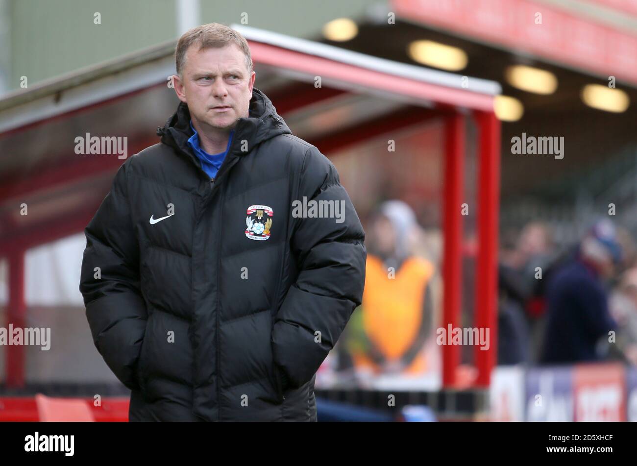 Coventry City manager Mark Robins before the game Stock Photo - Alamy