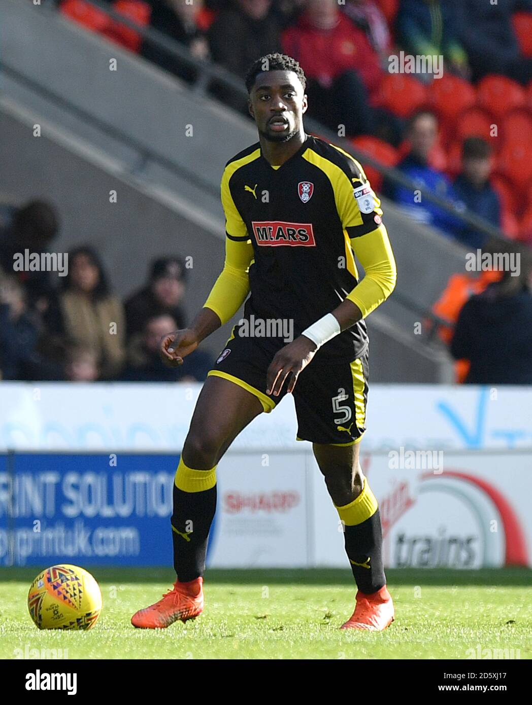 Semi ajayi hi-res stock photography and images - Alamy