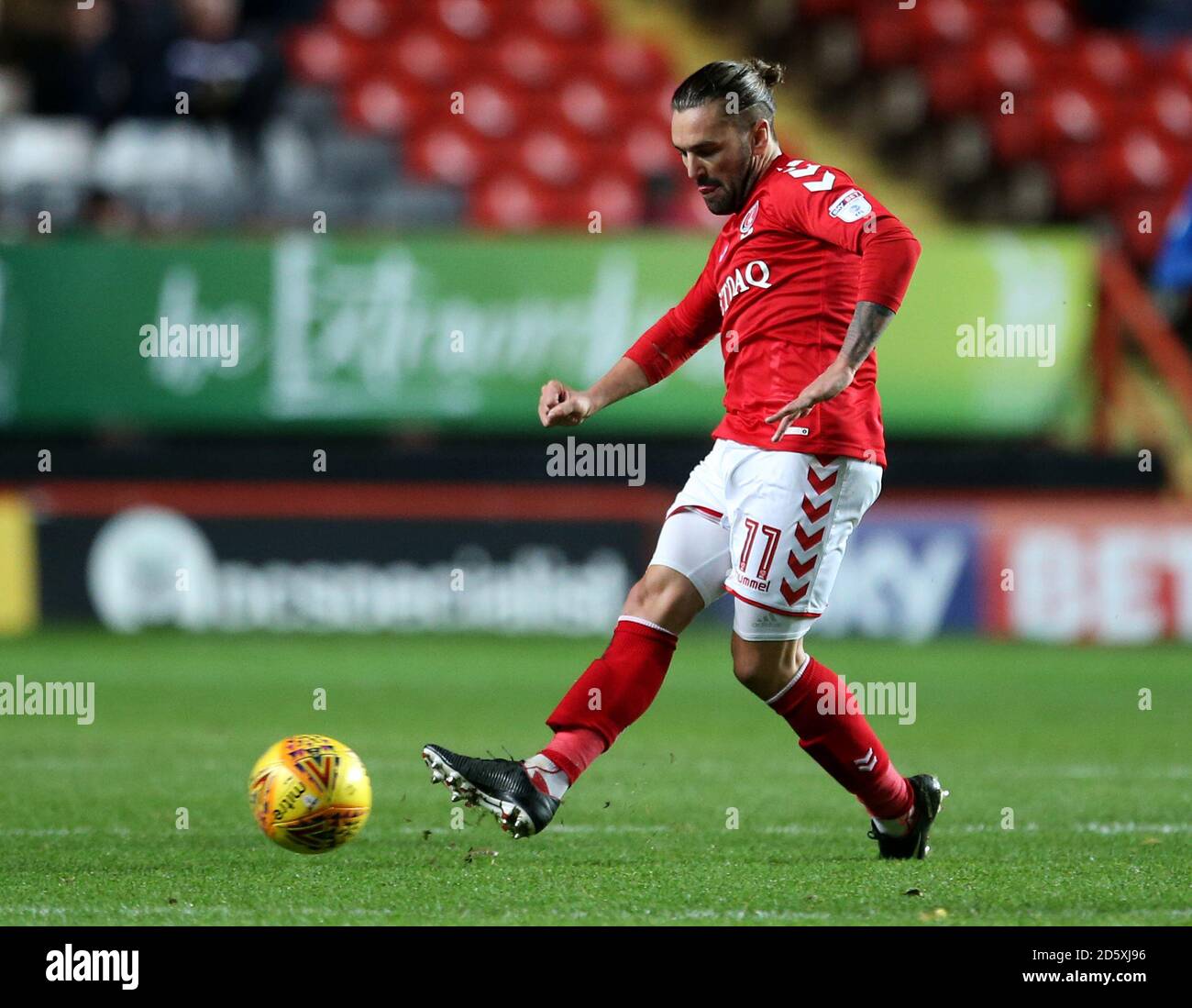 Charlton Athletic's Ricky Holmes in action Stock Photo - Alamy