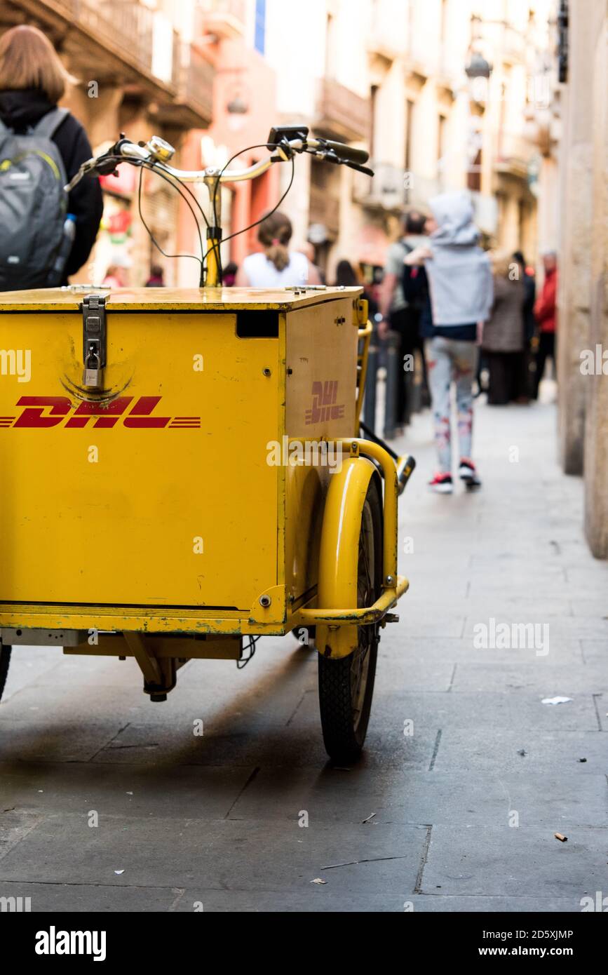 Cargo bike logo hi-res stock photography and images - Alamy