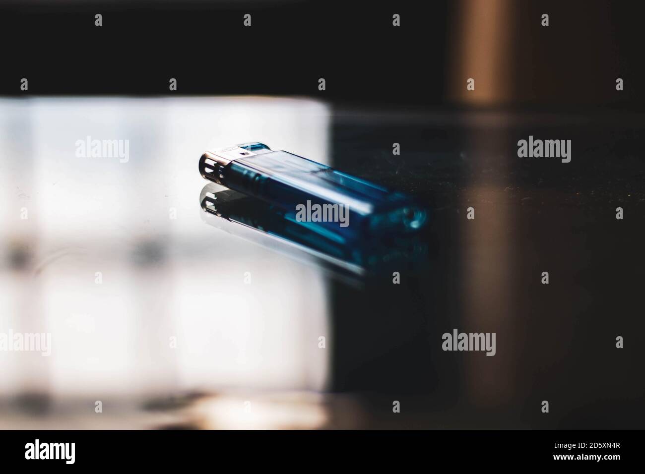 Electronic lighter hi-res stock photography and images - Alamy