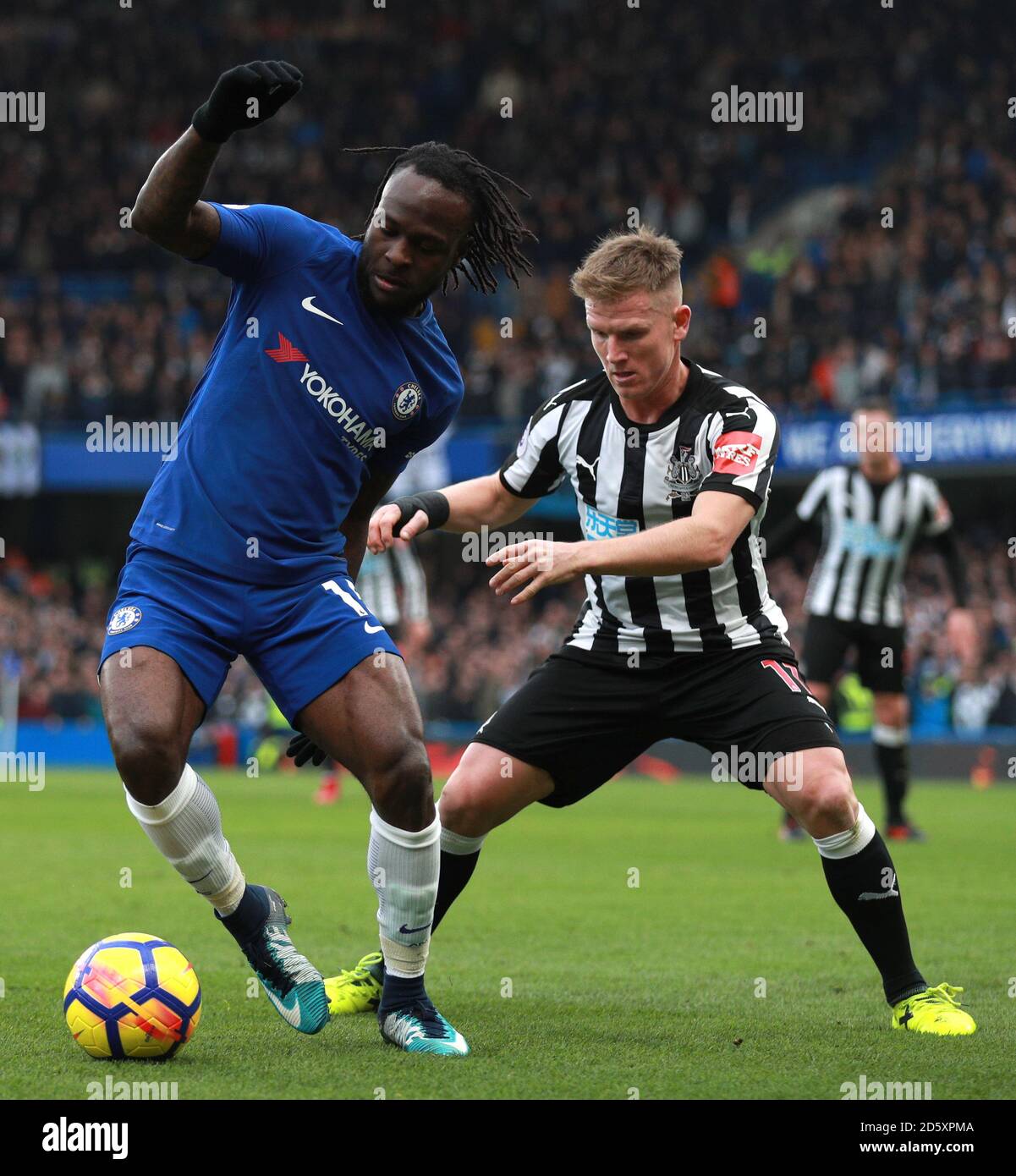 Chelsea's Victor Moses (left) and Newcastle United's Matt Ritchie Stock ...