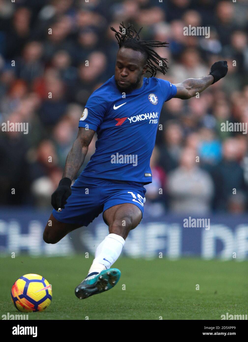 Chelsea's Victor Moses Stock Photo - Alamy