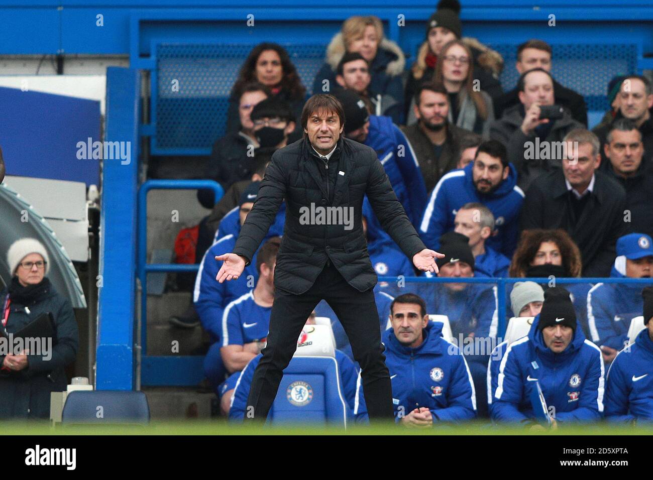Chelsea manager Antonio Conte Stock Photo - Alamy