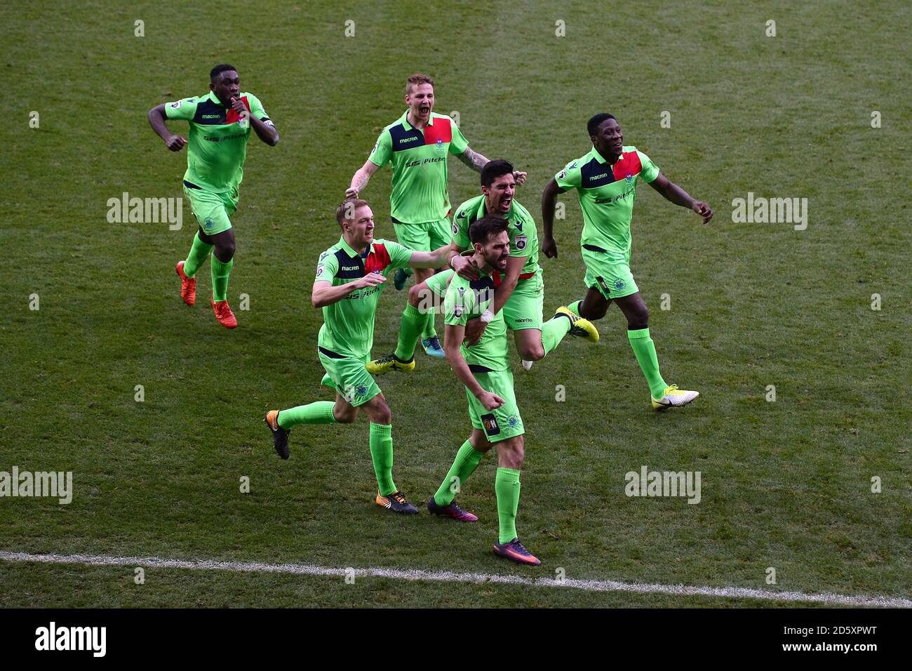 Oxford City's Matt Paterson (right) celebrates scoring his teams second ...