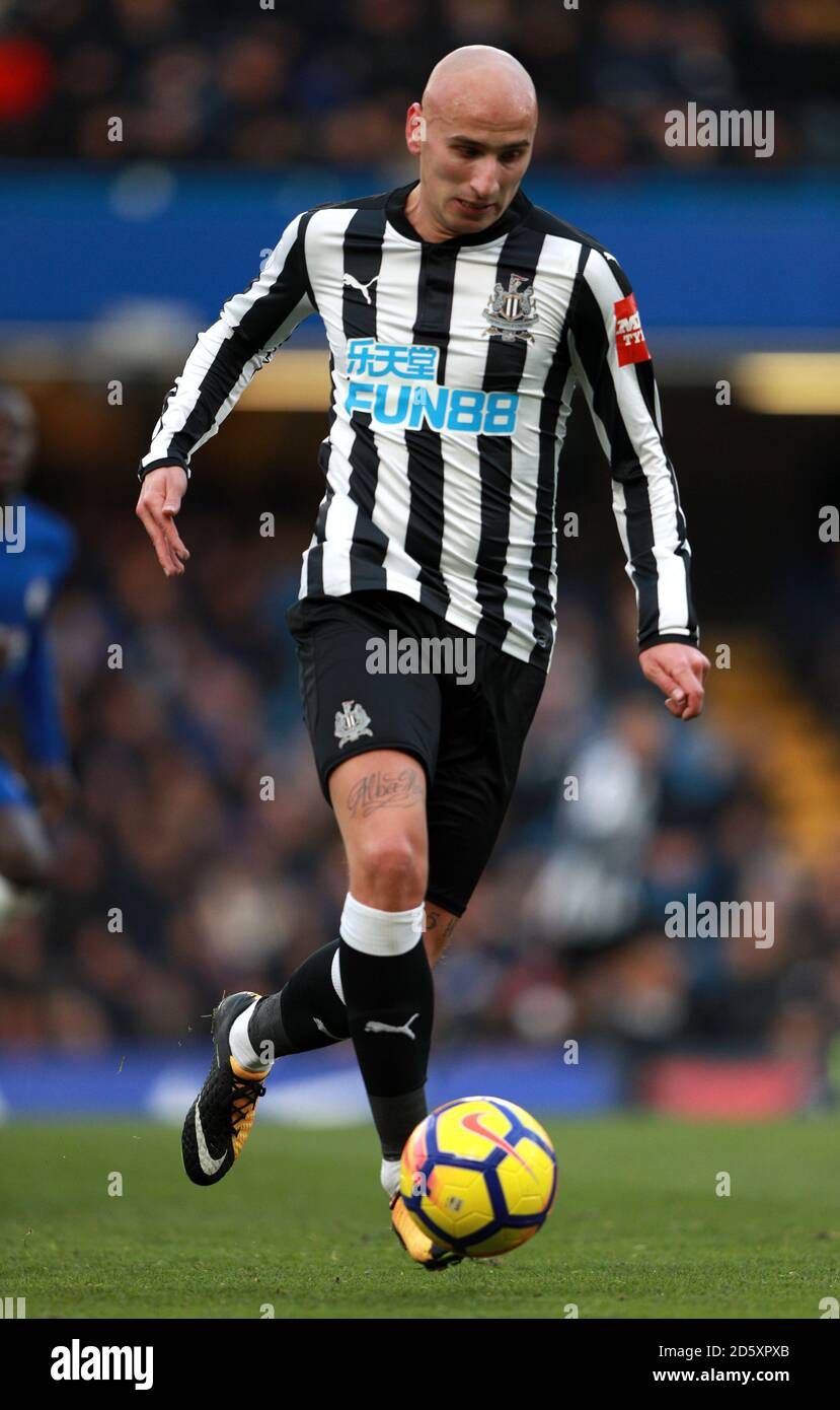 Newcastle United's Jonjo Shelvey Stock Photo - Alamy