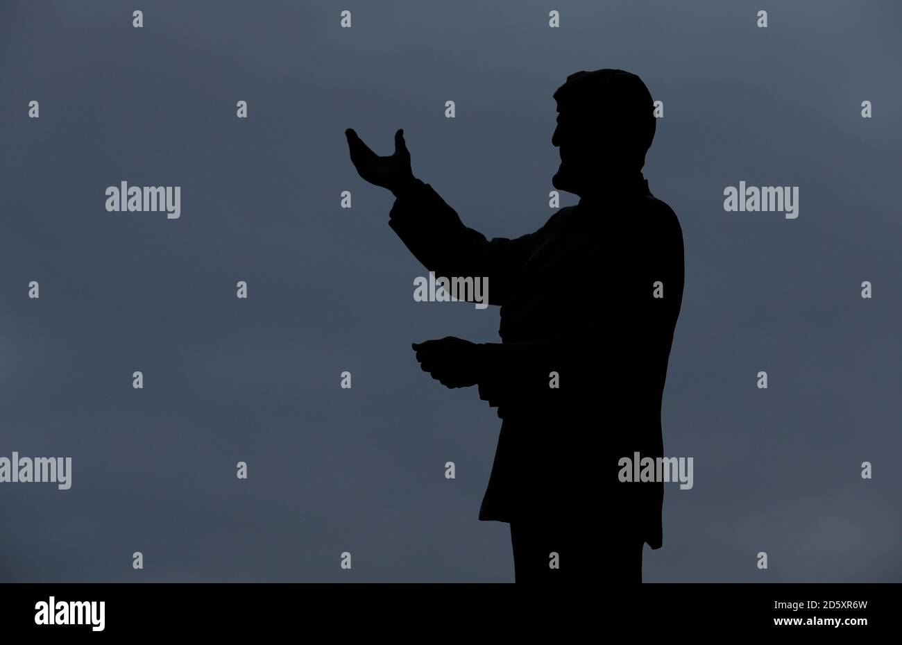 The Jimmy Hill statue outside the Ricoh Arena Stock Photo - Alamy