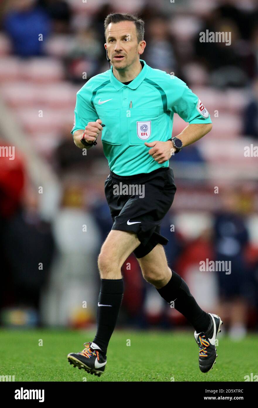Referee Keith Stroud Stock Photo - Alamy