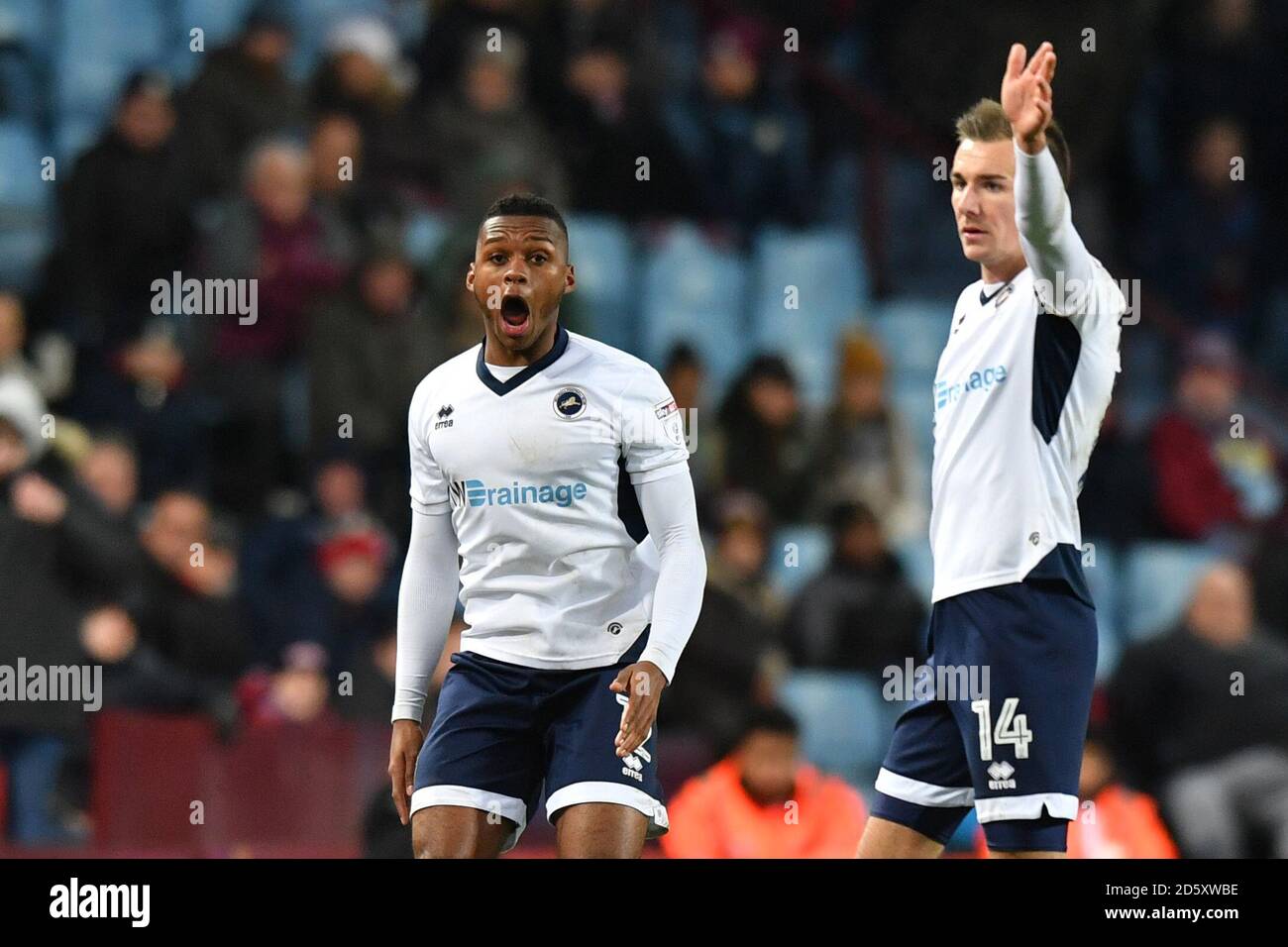 Millwall's Mahlon Romeo reacts (left Stock Photo - Alamy