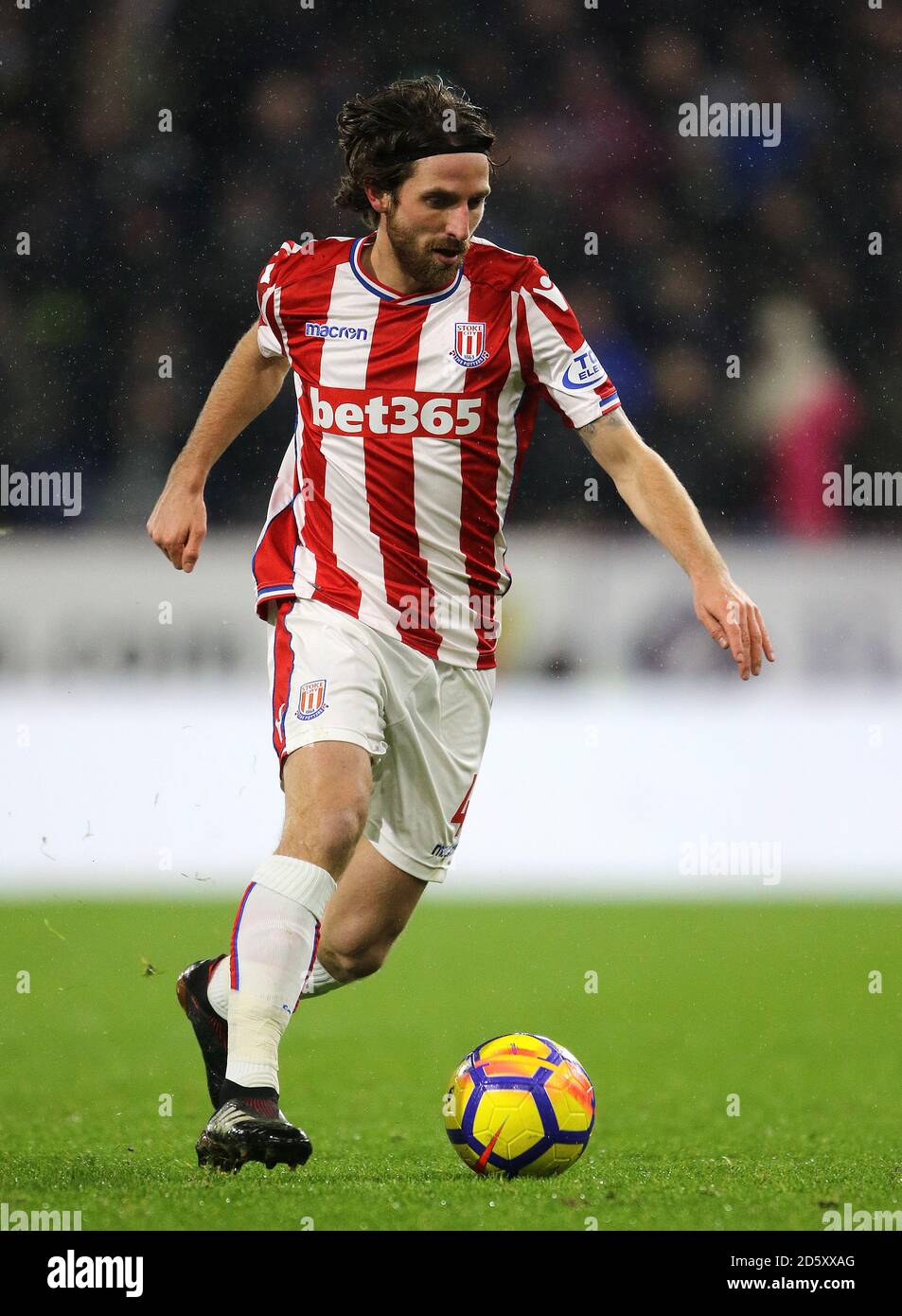 Stoke City's Joe Allen Stock Photo - Alamy